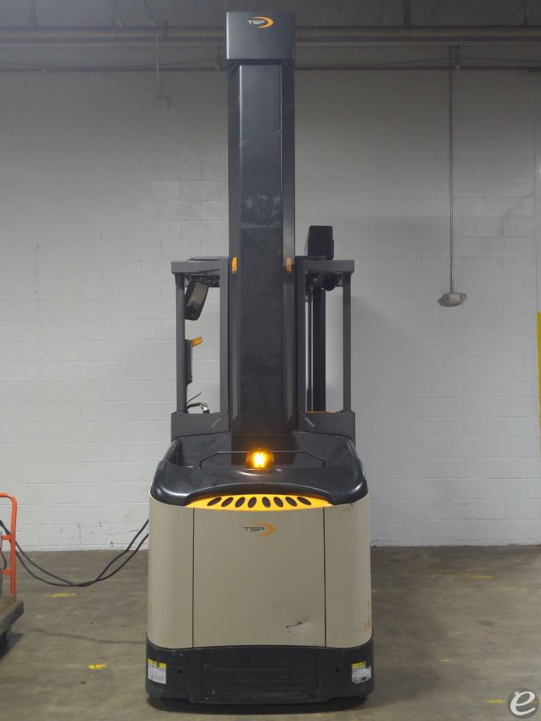 2016 Electric Crown Electric Man Up Swing Reach Turret | Eliftruck