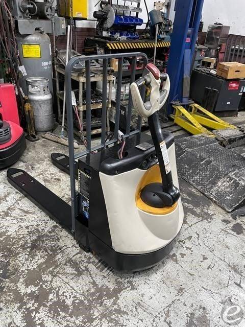 2012 Electric Crown Sit Down Rider WP3045-45 - 123Forklift