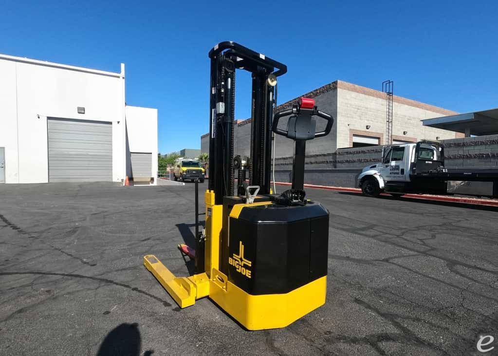 2020 Electric Big Joe PDS-30-177-TRI Electric Walkie Straddle Stacker