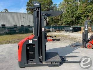 2023 Electric Linde V15 Electric Order Picker