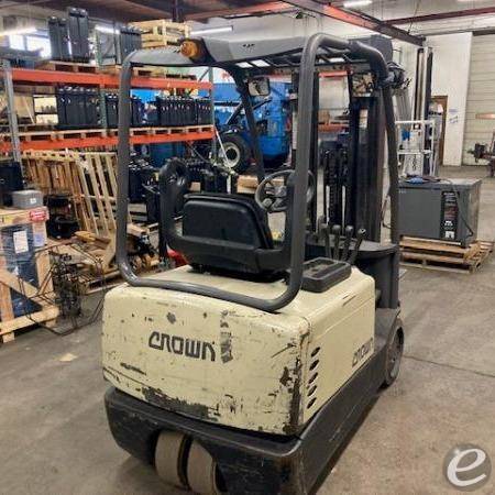 2001 Electric Crown SC4000 Electric 3 Wheel Sit Down