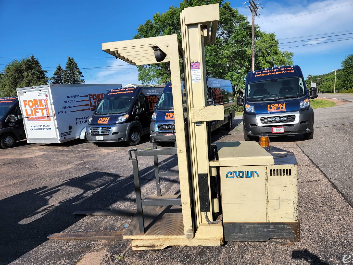 1987 Electric Crown 30SP36TT Electric Order Picker