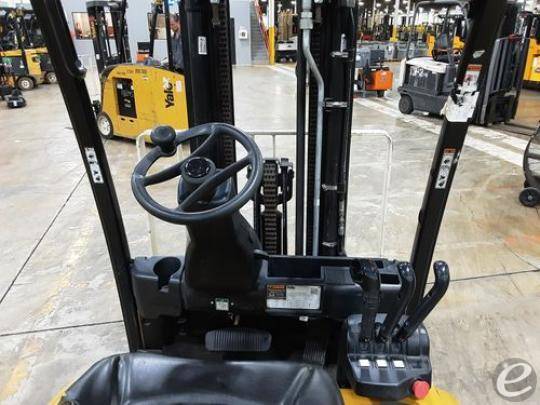 2019 Electric Yale ERP040 Electric 3 Wheel Sit Down