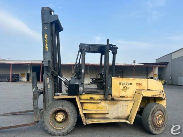 2001 Diesel Hyster H250XL Pneumatic Tire 4 Wheel Sit Down