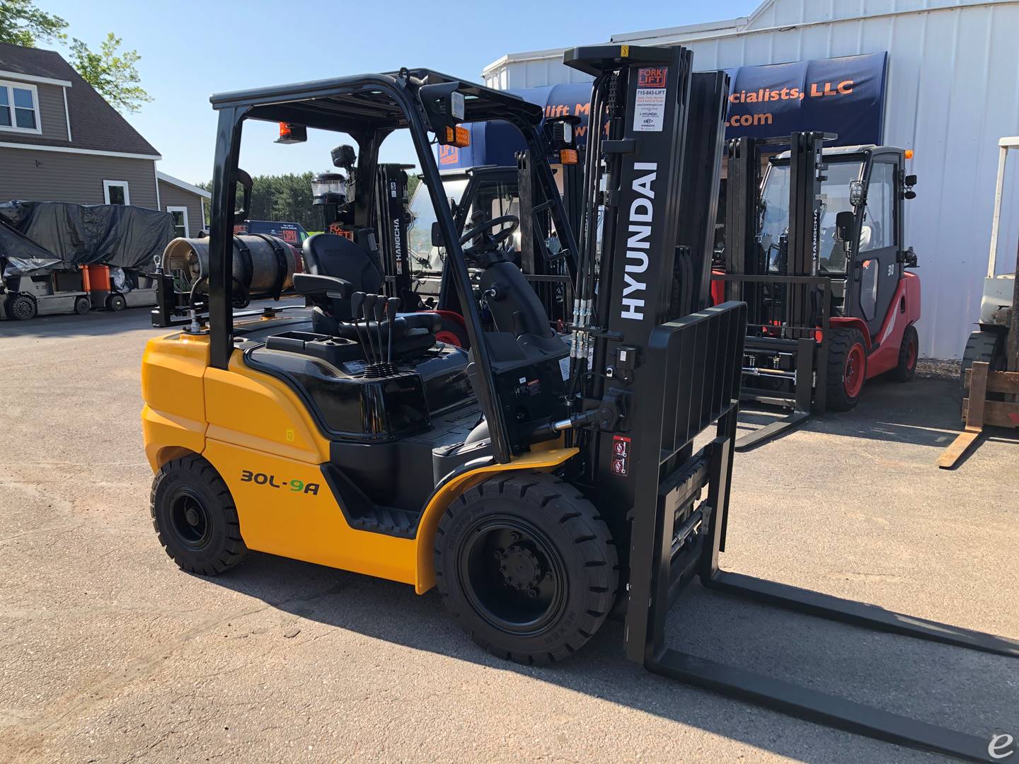 2023 LP Gas Hyundai 30L-9A Pneumatic Tire 4 Wheel Sit Down