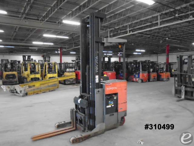 2004 Electric Toyota Electric Narrow Aisle Single Reach | Eliftruck