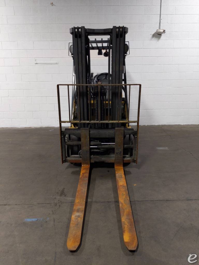 2016 LP Gas Cat 2C6000 Cushion Tire 4 Wheel Sit Down (Indoor Warehouse)