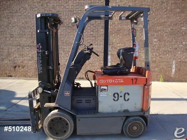 2005 Electric Toyota 7FBCU25 Electric 4 Wheel Sit Down