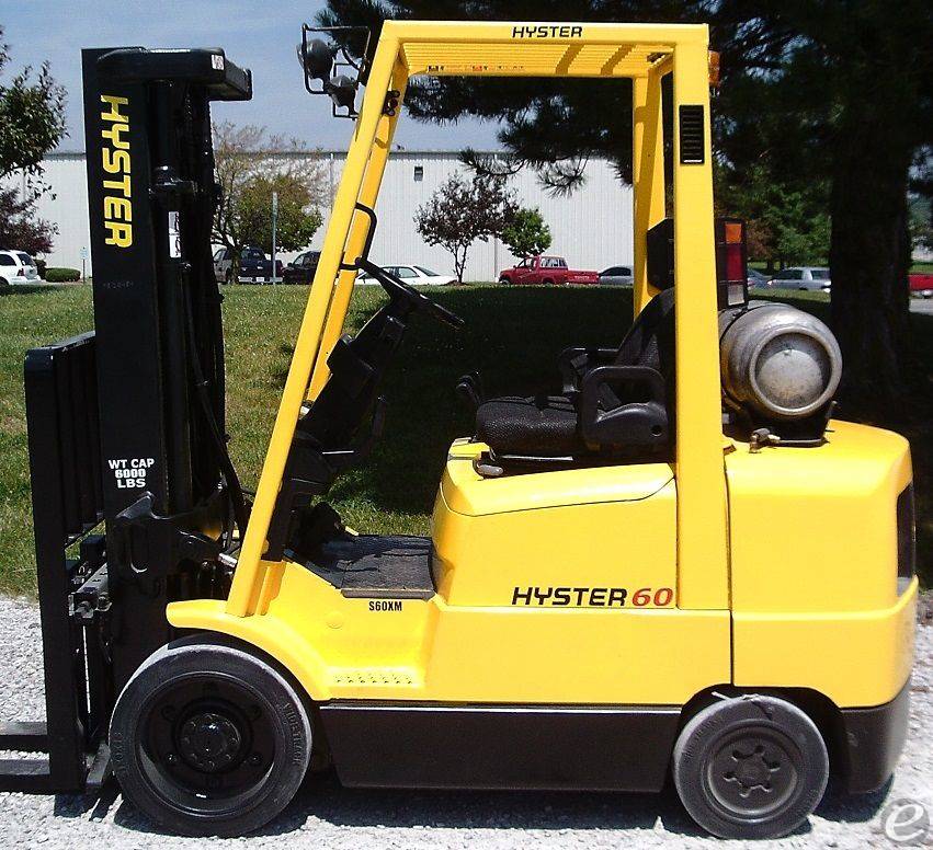 1996 LP Gas Hyster S60XM Cushion Tire 4 Wheel Sit Down (Indoor Warehouse)