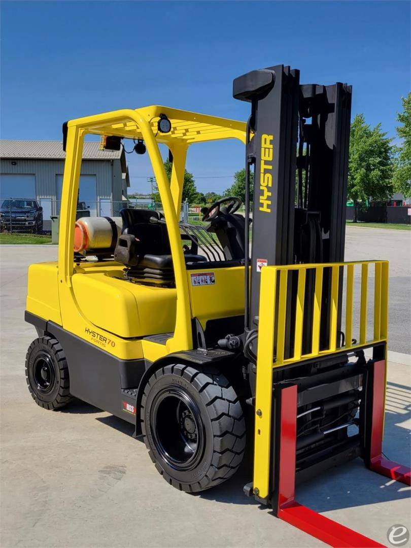 2017 LP Gas Hyster H70FT Pneumatic Tire 4 Wheel Sit Down