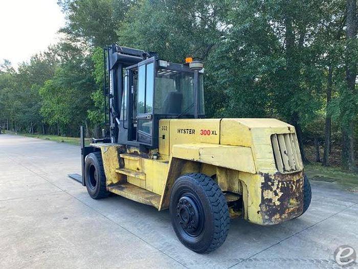 1995 Diesel Hyster H300HD Pneumatic Tire 4 Wheel Sit Down