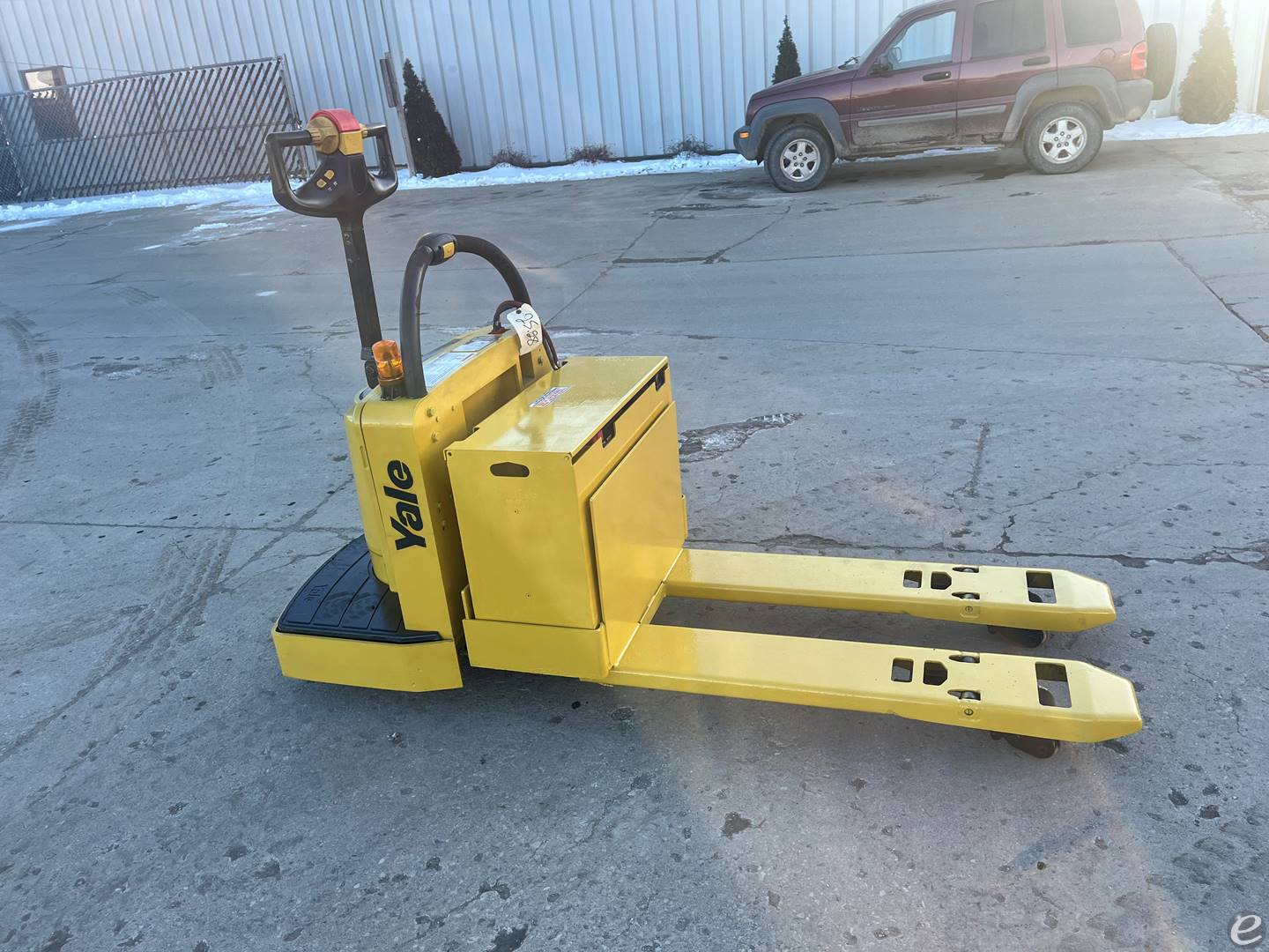 2004 Electric Yale Electric Walkie Pallet Jack | Eliftruck