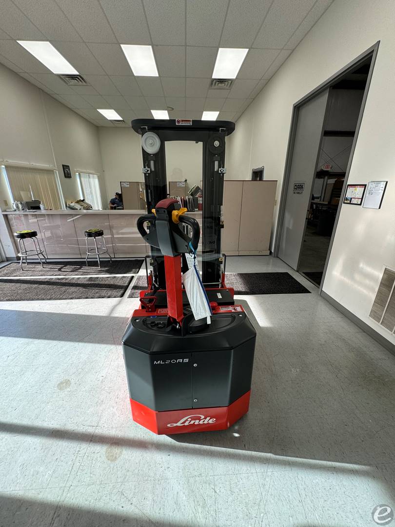 2023 Electric Linde Electric Walkie Straddle Stacker | Eliftruck