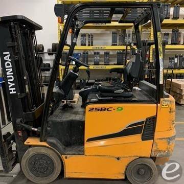 2018 Electric Hyundai 25BC-9 Electric 4 Wheel Sit Down