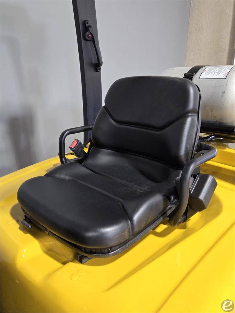 2011 LP Gas Yale GLP060VX Pneumatic Tire 4 Wheel Sit Down