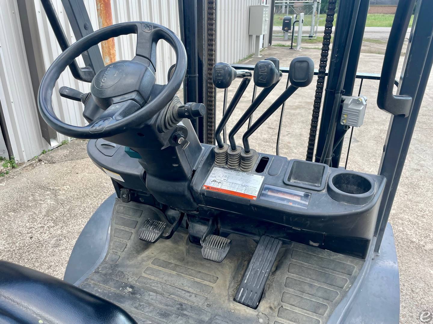 2010 LP Gas Toyota 8FGU25 Pneumatic Tire 4 Wheel Sit Down