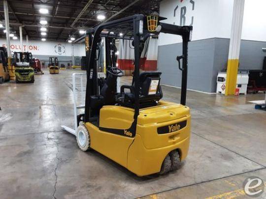 2015 Electric Yale ERP040 Electric 3 Wheel Sit Down