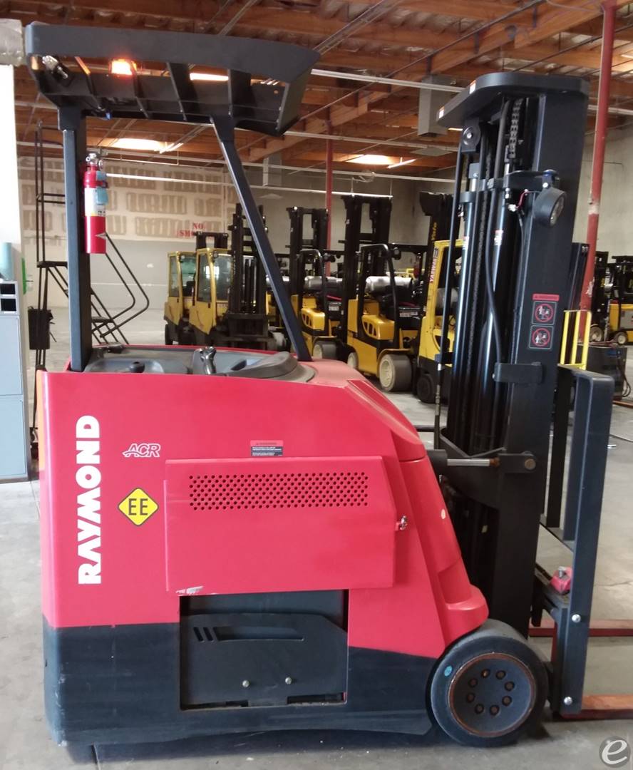 2013 Electric Raymond 425-C30TT Electric Sitdown EE Rated 4 Wheel