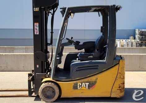 2013 Electric Cat 2ET4000 Electric 3 Wheel Sit Down