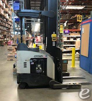 2002 Electric Crown RR5225-45 Electric Narrow Aisle Single Reach