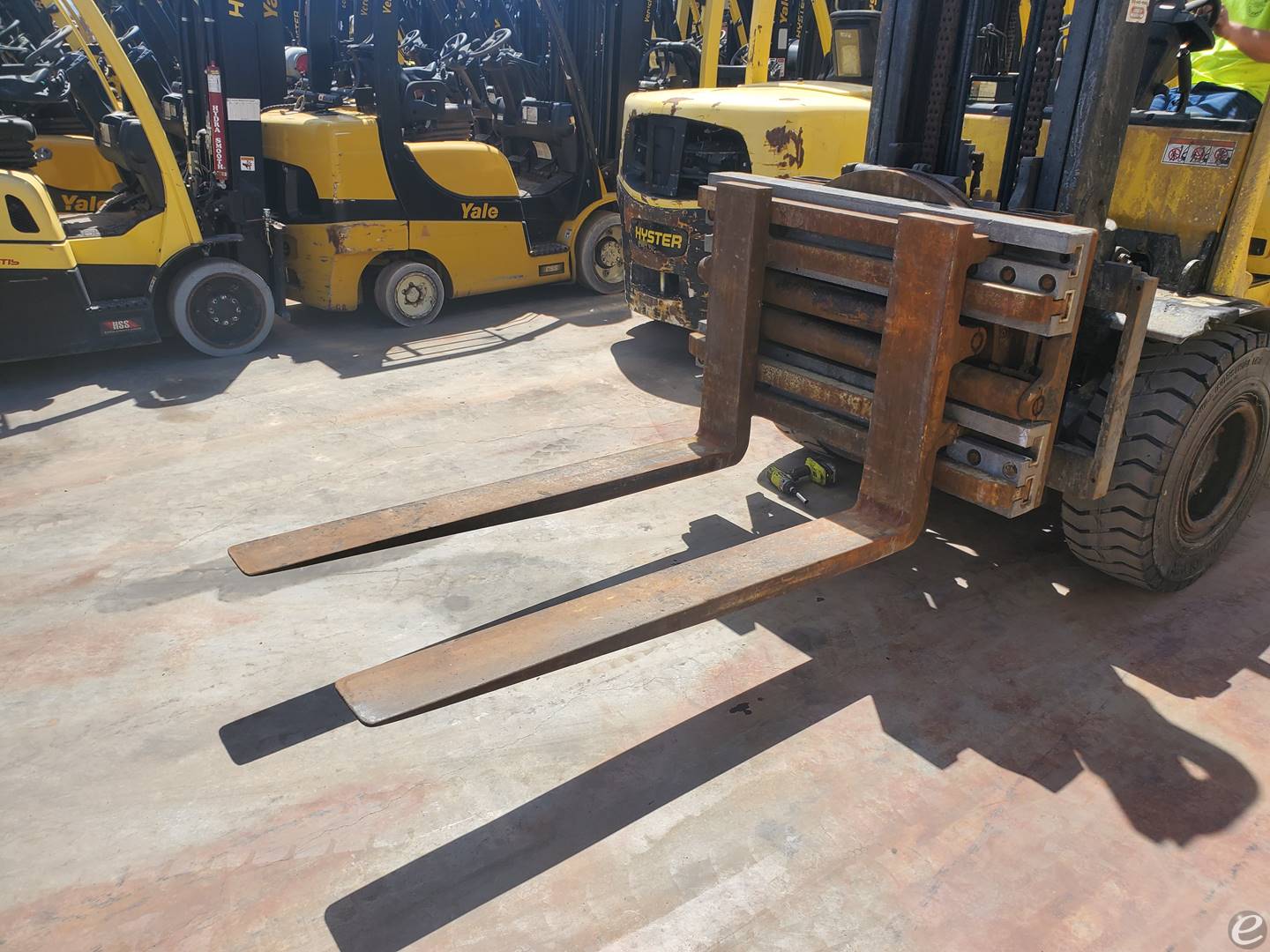 Cascade Rotator (Rotating Forks) | Eliftruck