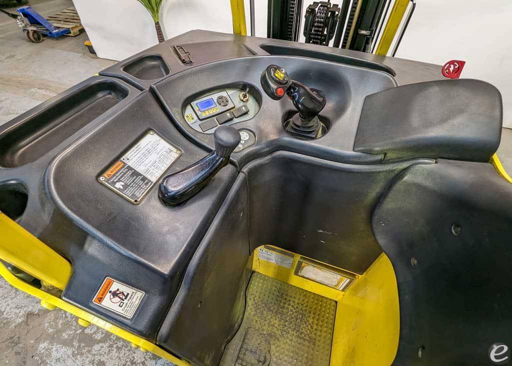 2014 Electric Hyster E40HSD Electric Walkie Counterbalanced Stacker