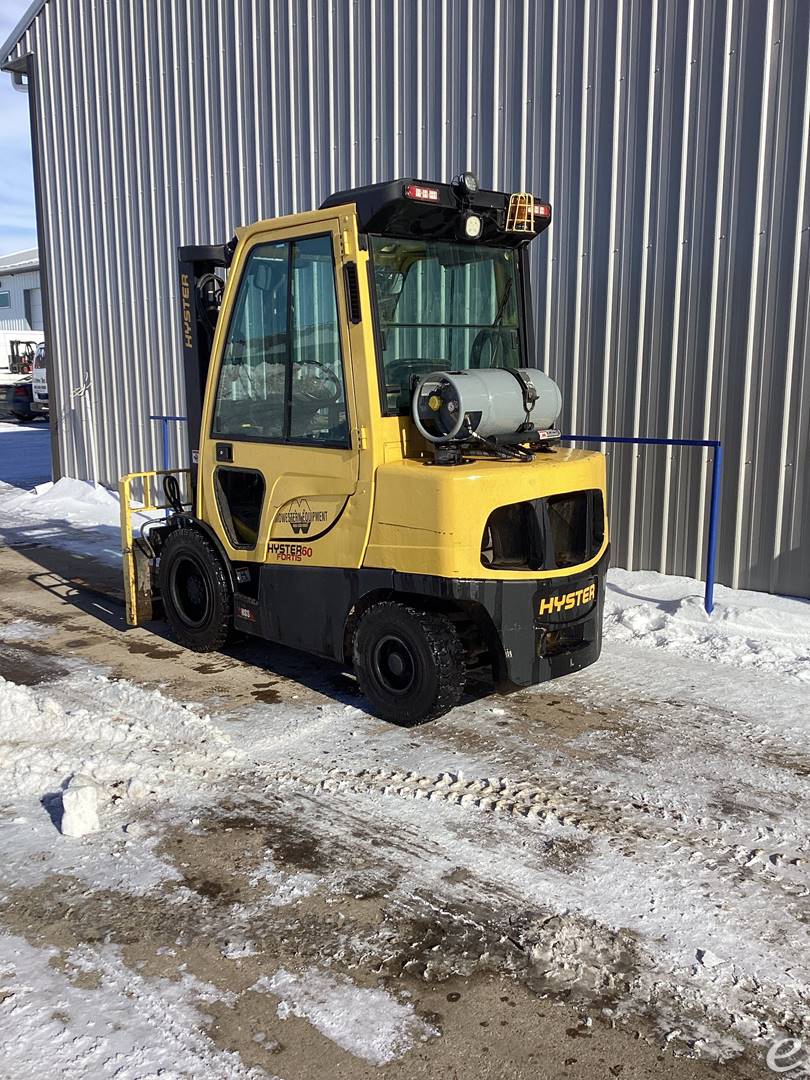 2015 LP Gas Hyster H60FT Pneumatic Tire 4 Wheel Sit Down