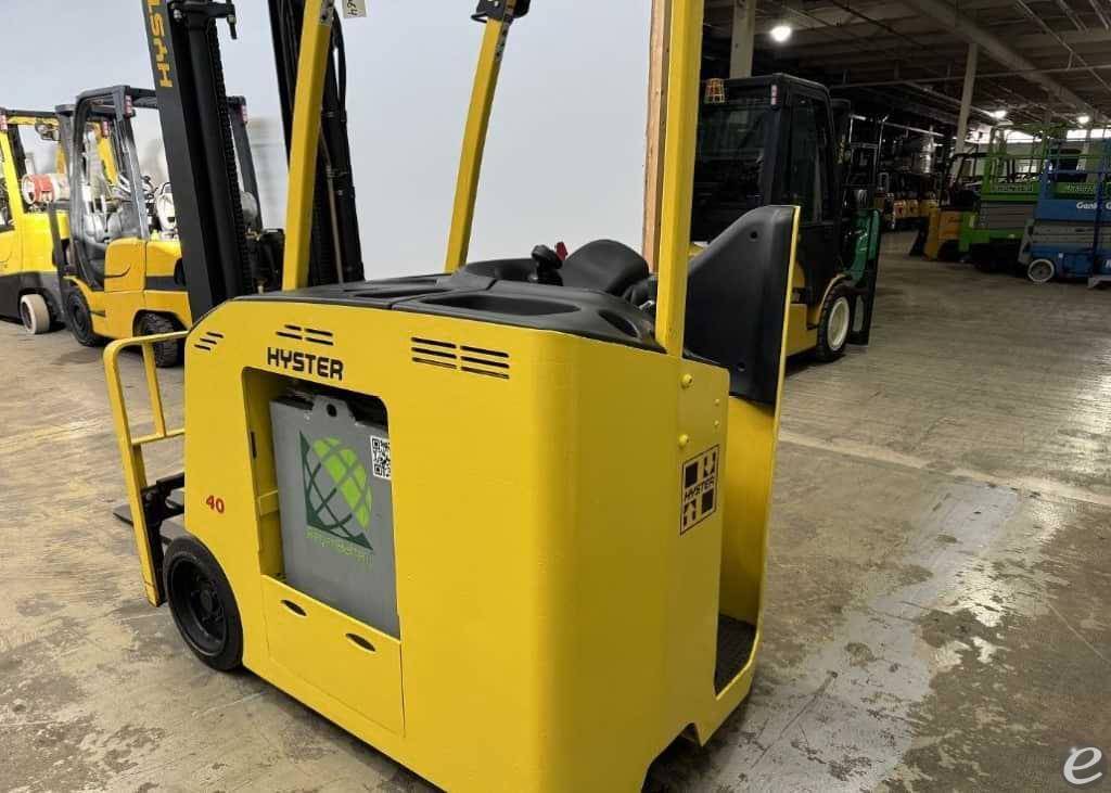 2014 Electric Hyster E40HSD2-21 Electric Stand Up End Control (Docker)