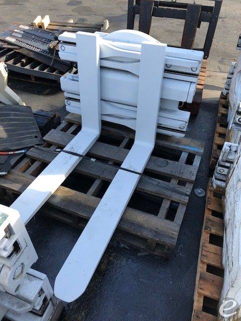 Cascade 50D-CFR-285 Rotator (Rotating Forks)