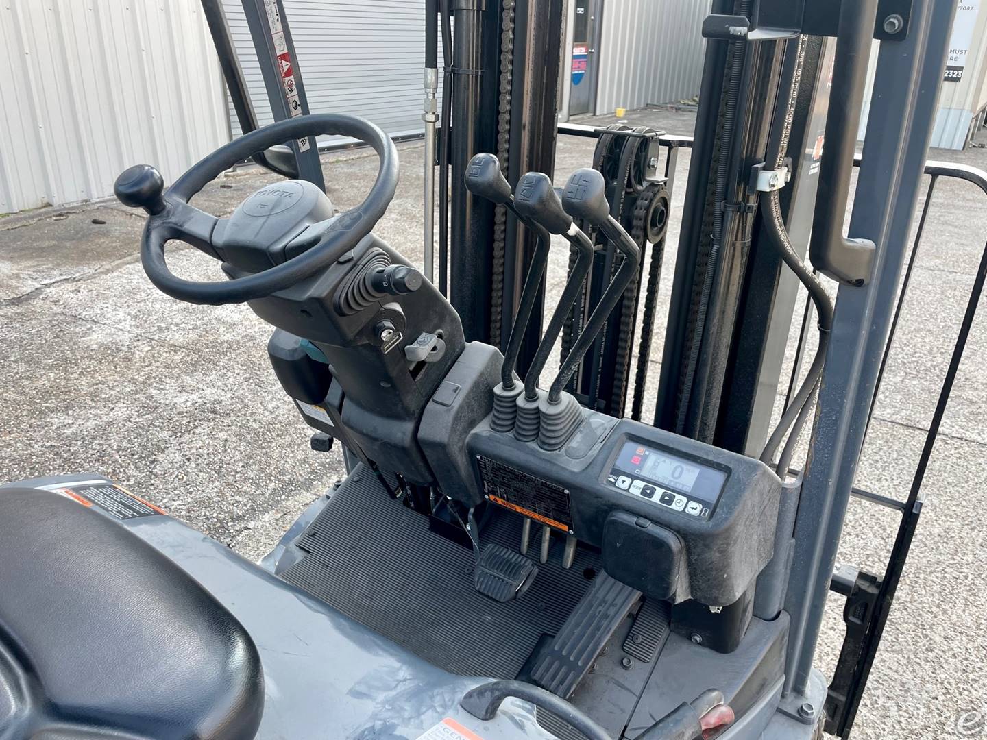 2018 Electric Toyota Electric 3 Wheel Sit Down | Eliftruck