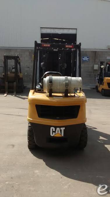 2018 LP Gas Cat Pneumatic Tire 4 Wheel Sit Down | Eliftruck