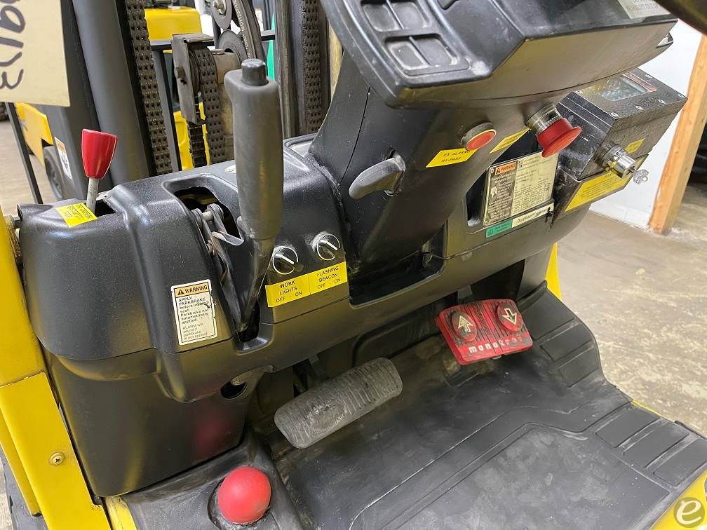 2007 Diesel Hyster H60FT Pneumatic Tire 4 Wheel Sit Down