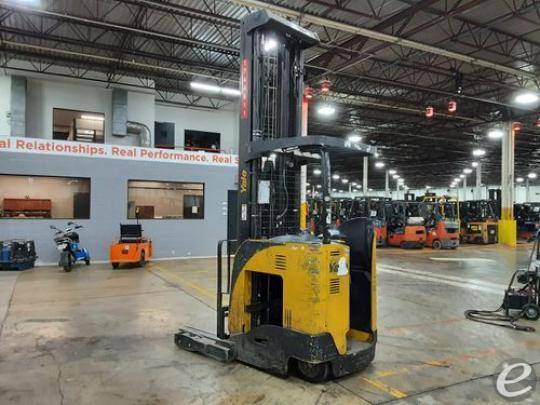 2017 Electric Yale NR045 Electric Narrow Aisle Single Reach