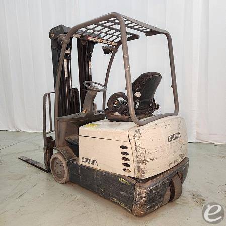 2004 Electric Crown SC4020-30 Electric 3 Wheel Sit Down
