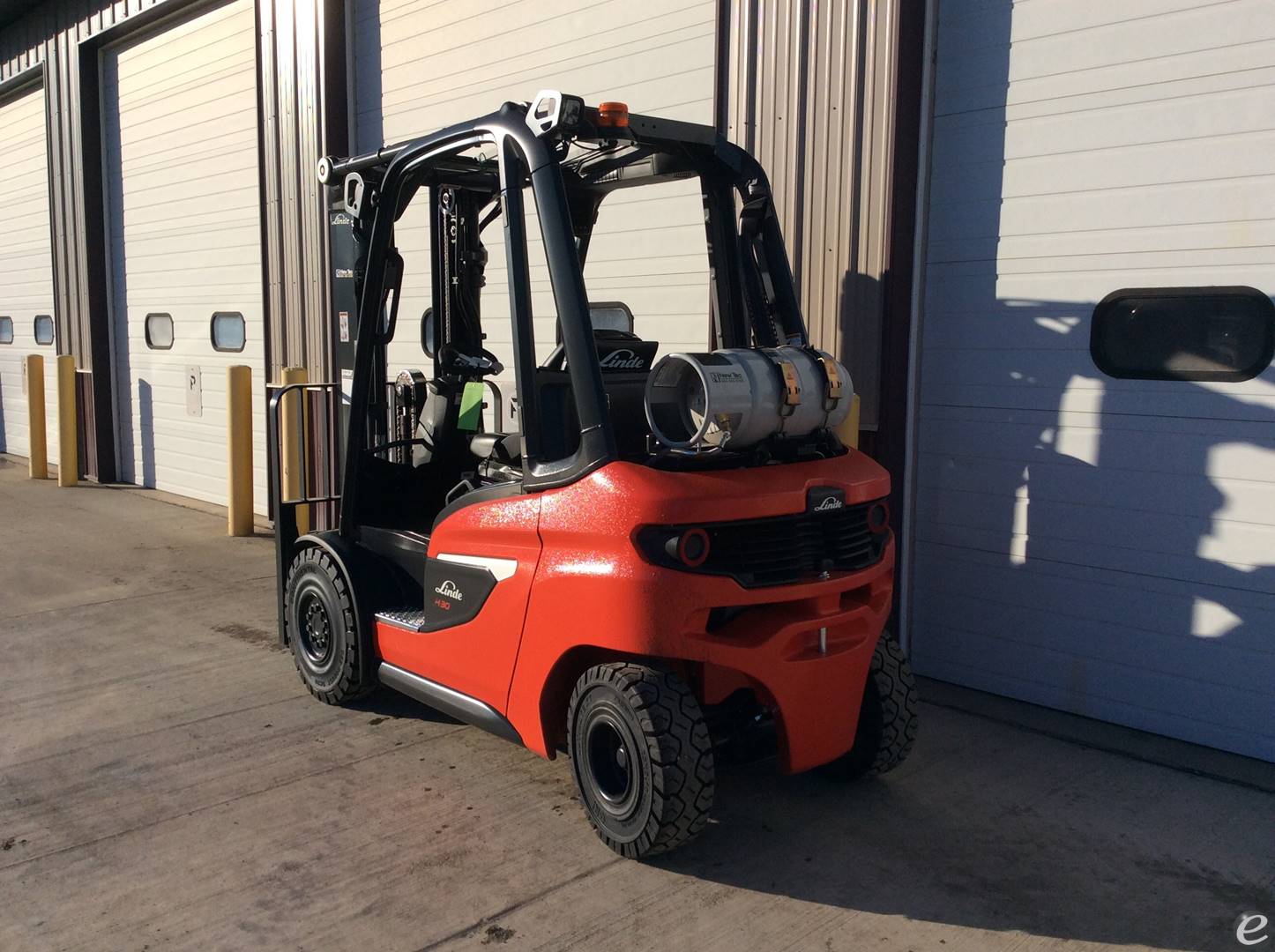 2023 LP Gas Linde H30T Pneumatic Tire 4 Wheel Sit Down
