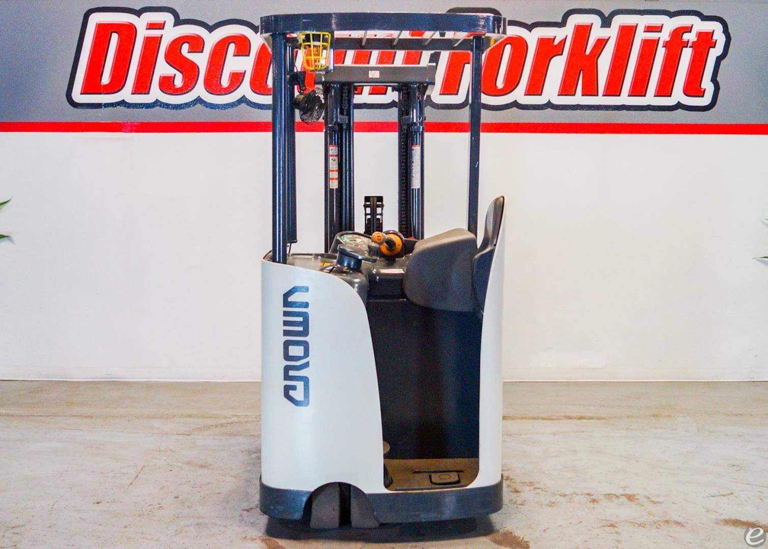 2001 Electric Crown RC3020-35 Electric Walkie Counterbalanced Stacker