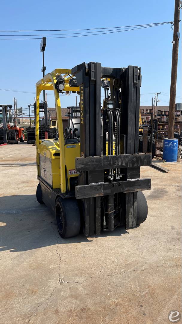2016 Electric Hyster Cushion Tire 4 Wheel Sit Down (Indoor Warehouse ...