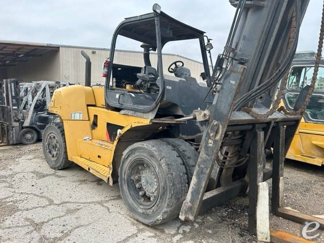 2008 Diesel Cat P33000 Pneumatic Tire 4 Wheel Sit Down