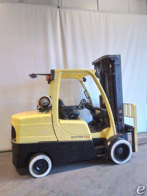 2011 LP Gas Hyster Cushion Tire 4 Wheel Sit Down (Indoor Warehouse ...