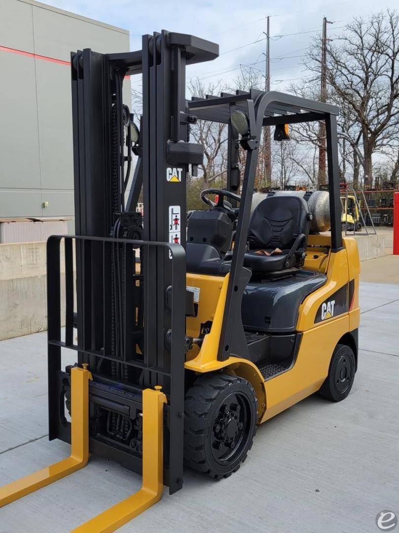 2013 LP Gas Cat 2C5000 Cushion Tire 4 Wheel Sit Down (Indoor Warehouse)