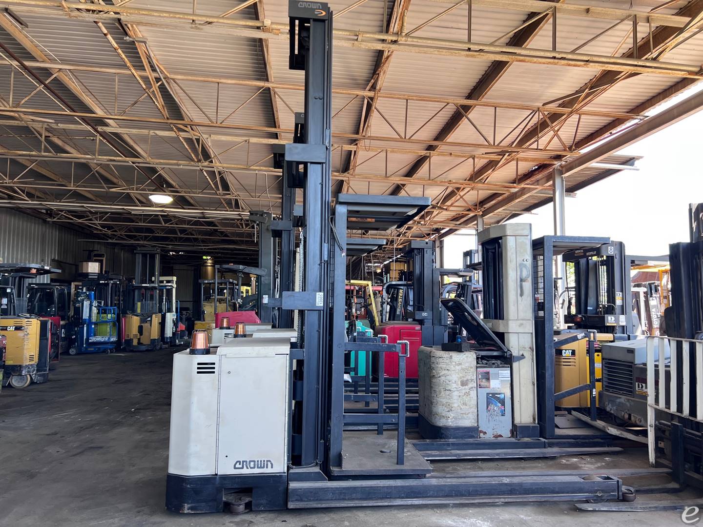 2003 Electric Crown 15SP48TT Electric Order Picker