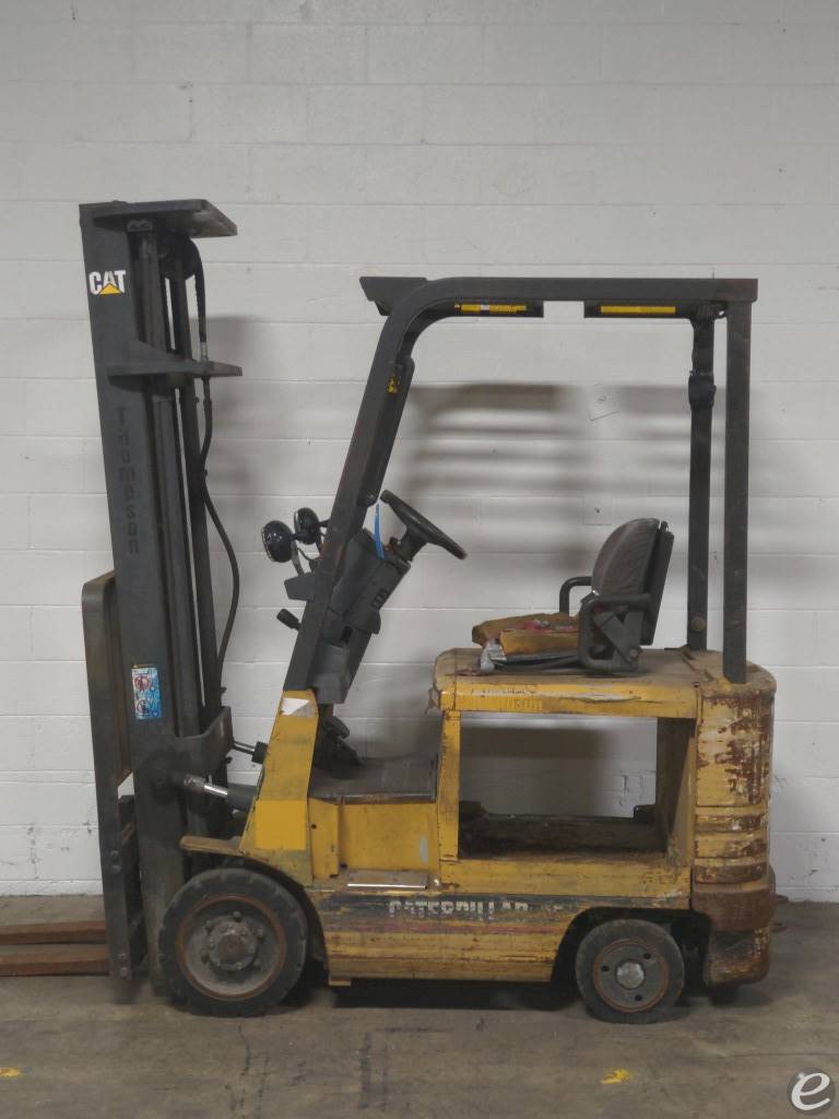 1998 Electric Cat 2EC18 Electric 4 Wheel Sit Down