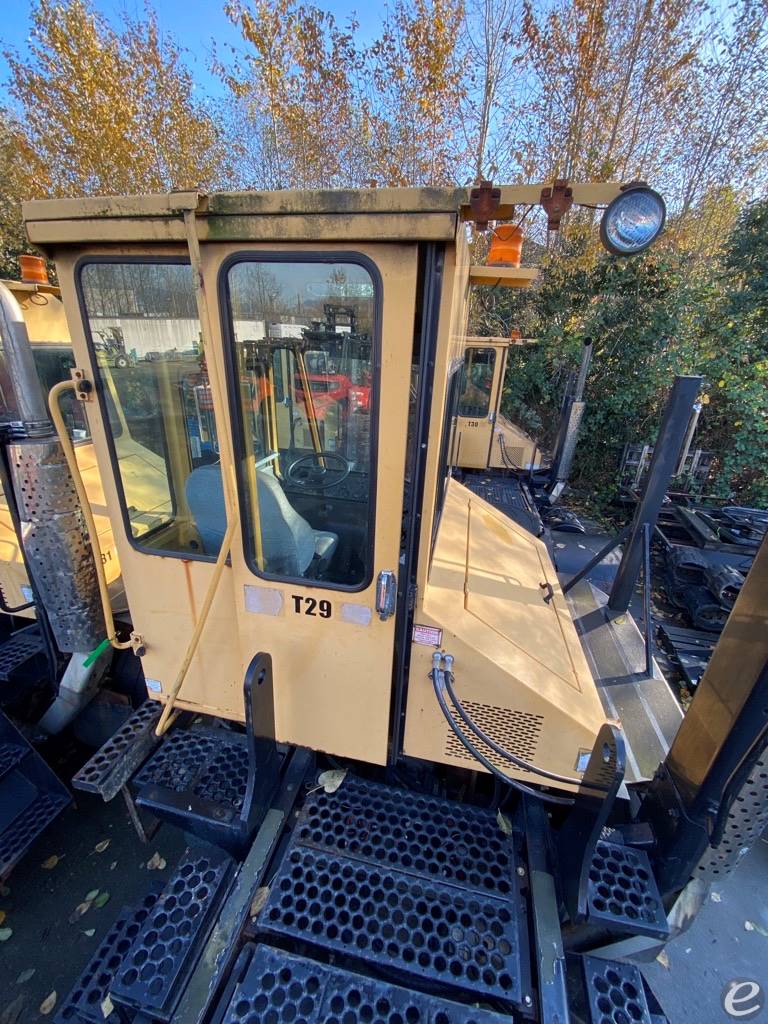 2005 Diesel Kalmar PT122 Spotting Tractor