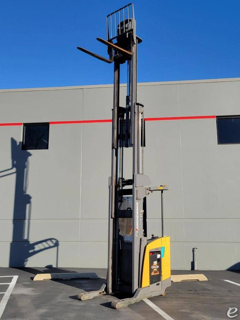 2016 Electric Jungheinrich ETR235 Electric Narrow Aisle Single Reach