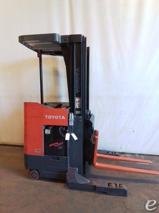 2000 Electric Toyota Electric Narrow Aisle Single Reach | Eliftruck