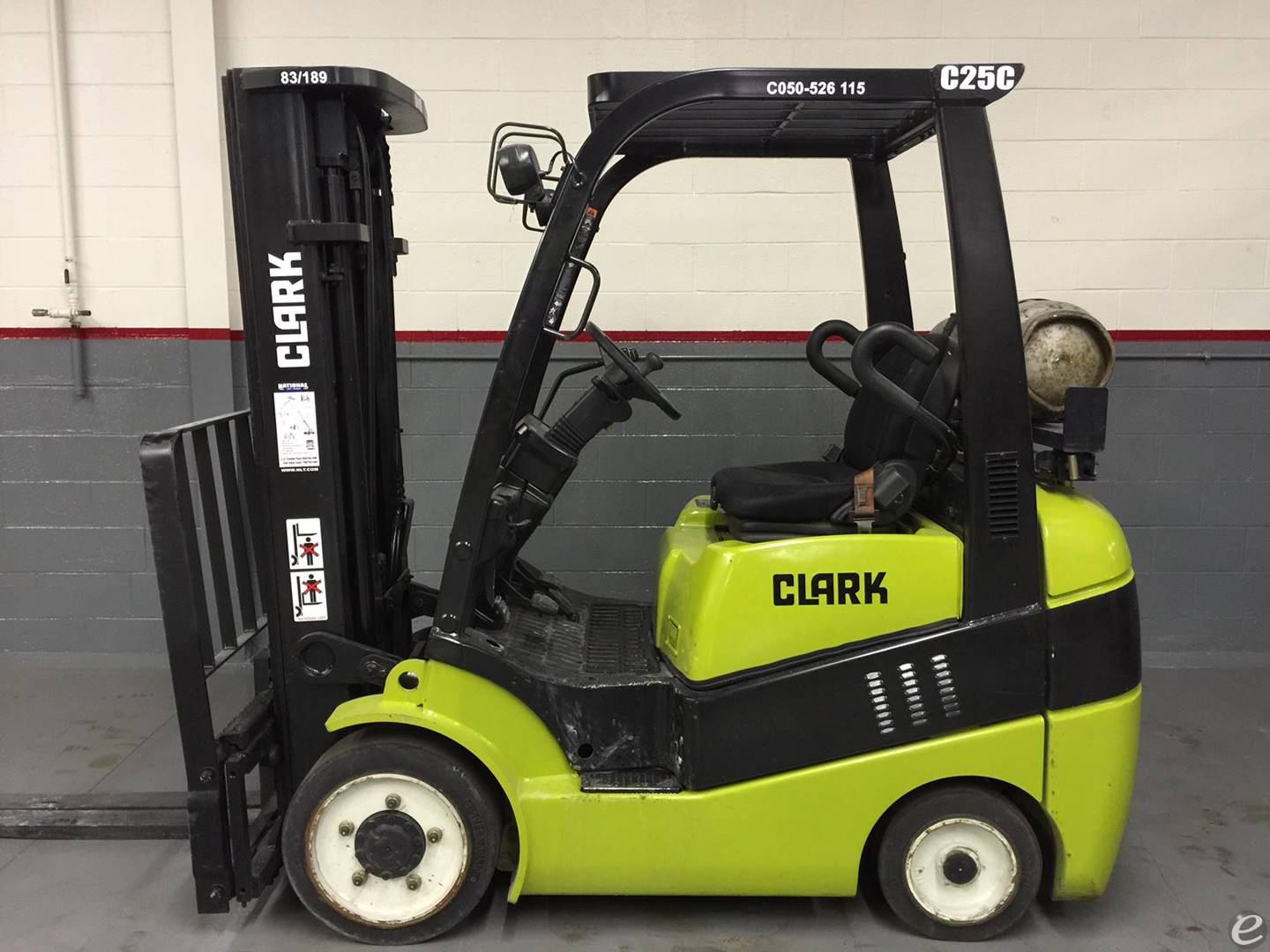 2011 LP Gas Clark C25C Cushion Tire 4 Wheel Sit Down (Indoor Warehouse)