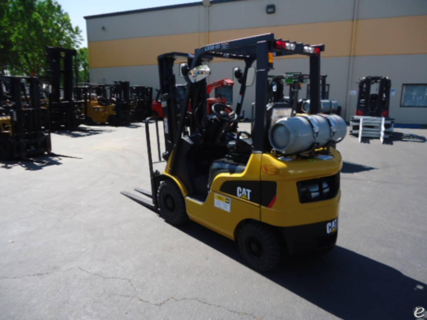2016 LP Gas Cat GP15N Pneumatic Tire 4 Wheel Sit Down