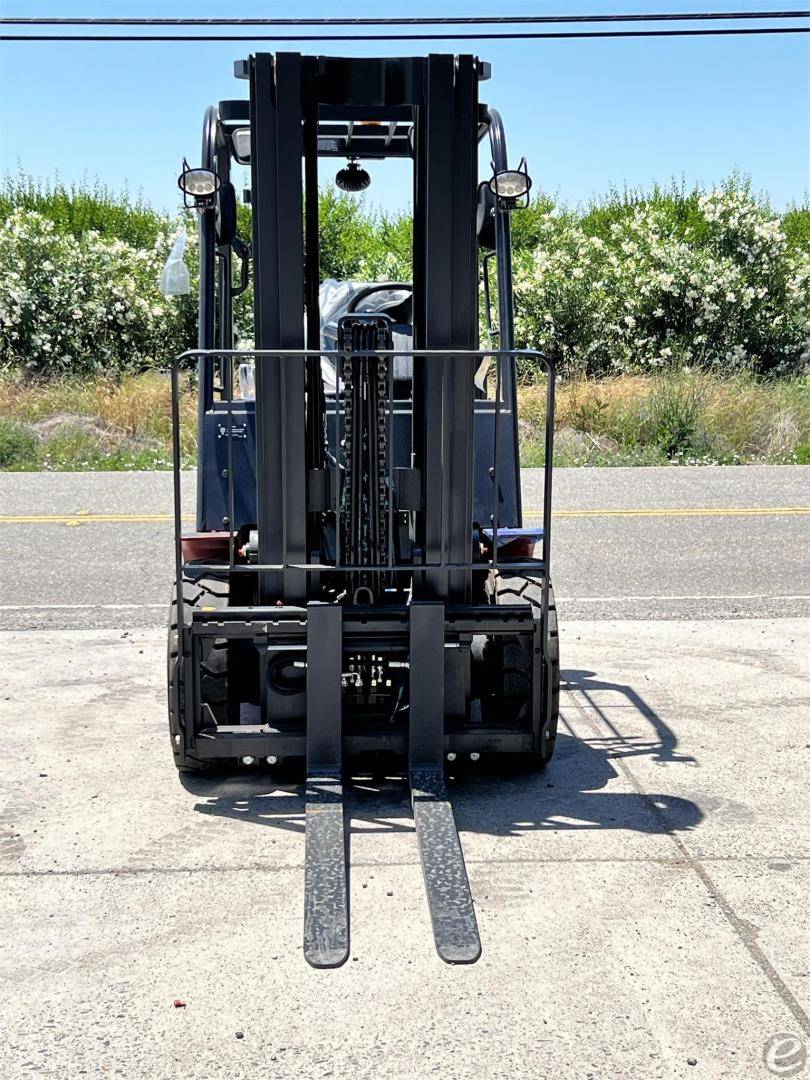 2023 LP Gas Taylor Pneumatic Tire 4 Wheel Sit Down | Eliftruck