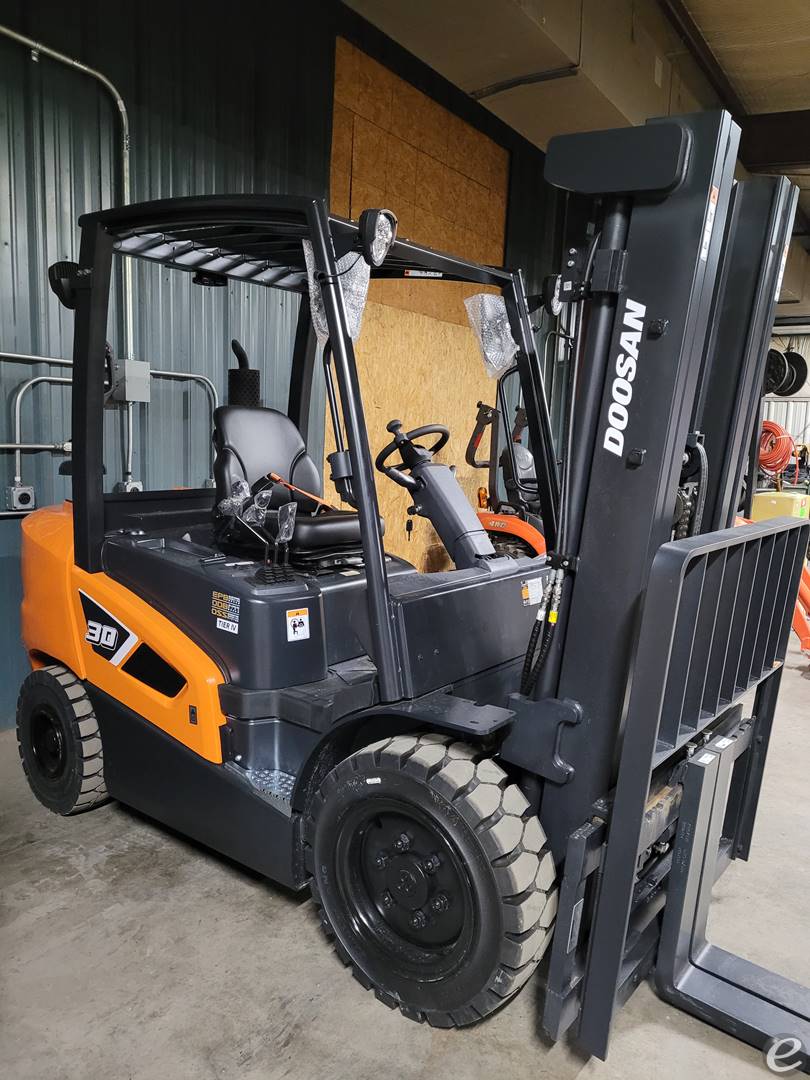 2023 Diesel Doosan D30S-9 Pneumatic Tire 4 Wheel Sit Down