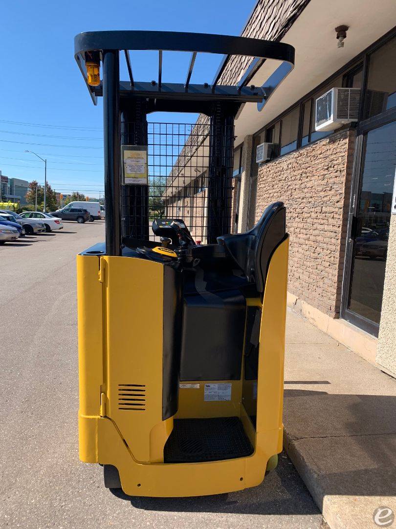 2015 Electric Yale NR045EB Electric Narrow Aisle Single Reach
